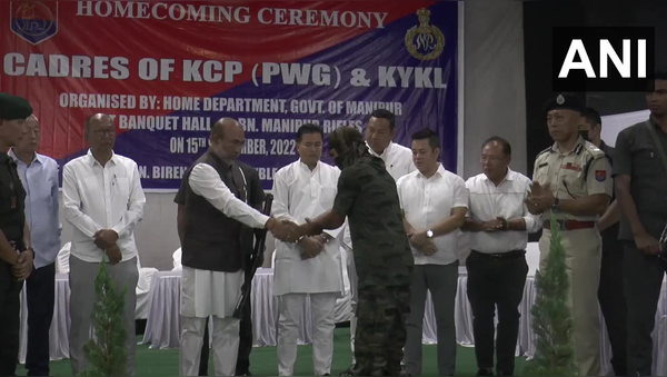 Twelve cadres of insurgent group KCP-PWG and KYKL surrender arms ...