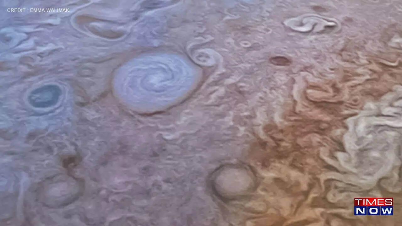 Scientists perplexed by polygon-shaped cyclones on Jupiter