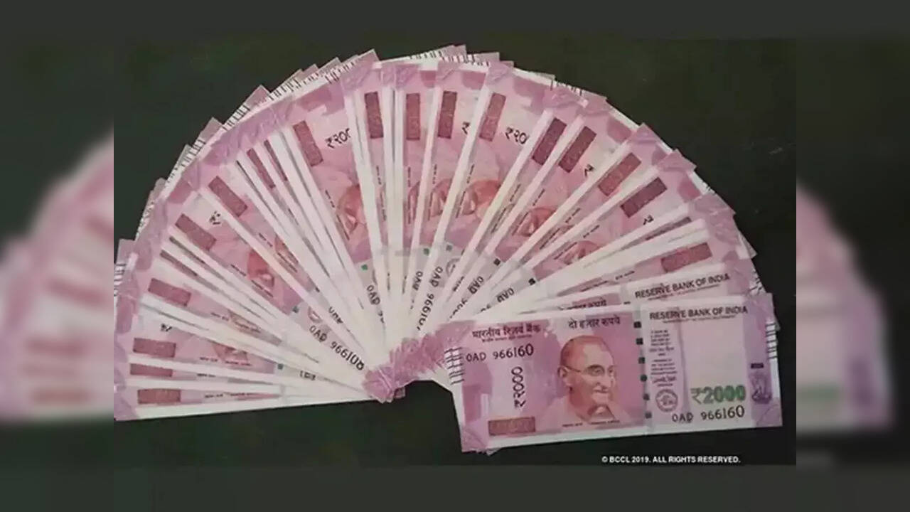 Rupee hits fresh low of 81.67 against US dollar. Here’s what it means ...