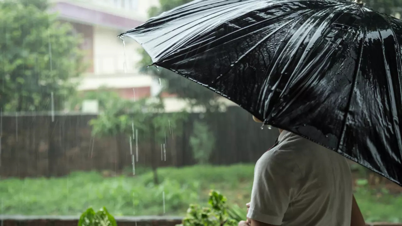 Chennai and its suburbs to see moderate rainfall till Friday: IMD ...