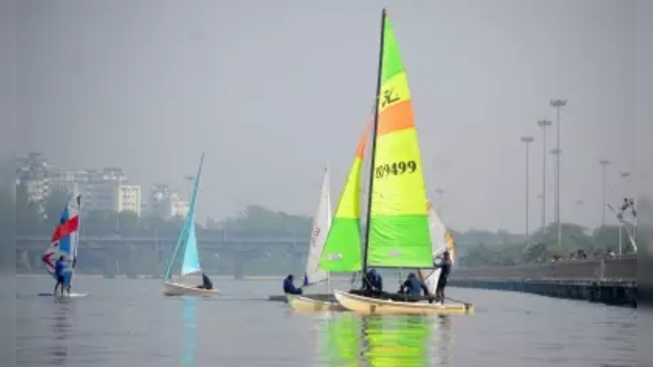 October 6, 2007: First successful human-powered attempt to ...