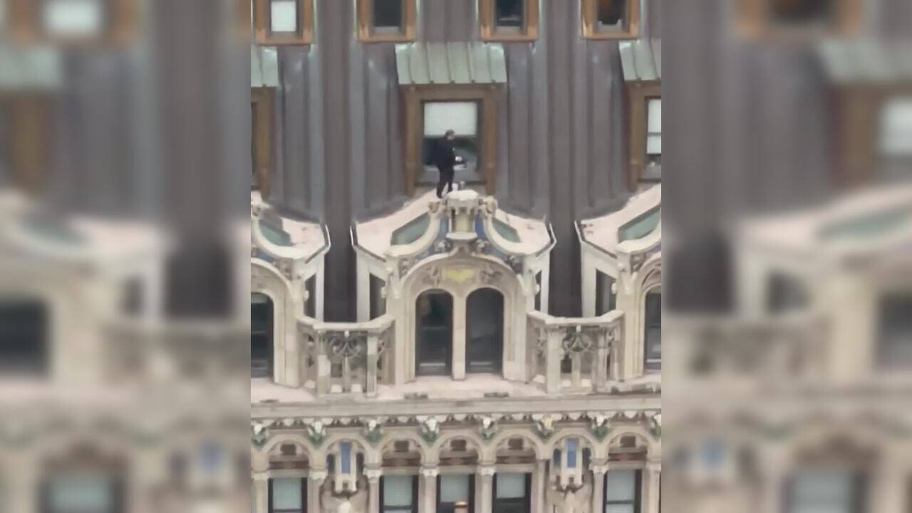 Viral video: Man casually jumps across rooftop of 23-storey New York building | Times Now