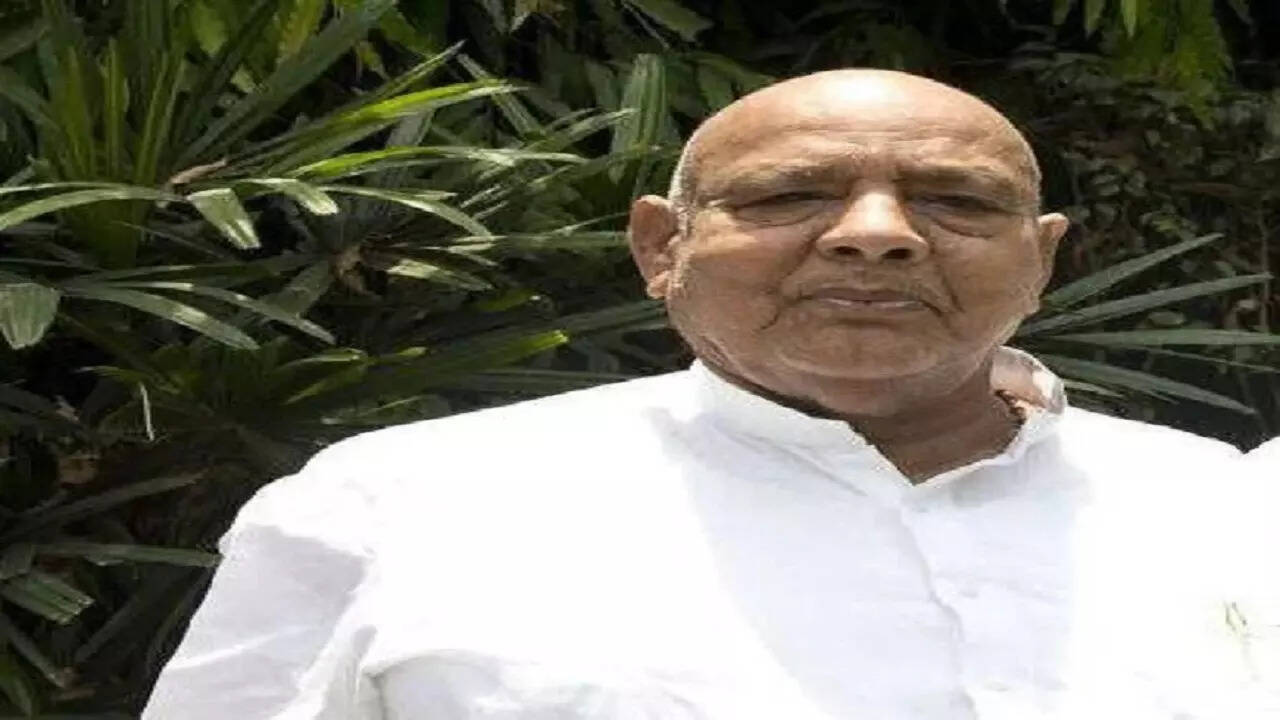 Congress leader Bhanwar Lal Sharma, 77, passes away Congress leader Bhanwar Lal Sharma, 77, passes away
