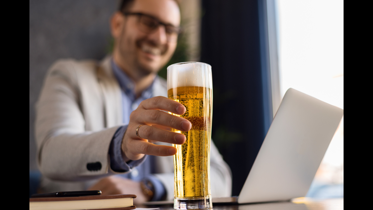 Bars offer 'work from pub' as people get bored of working from home in ...