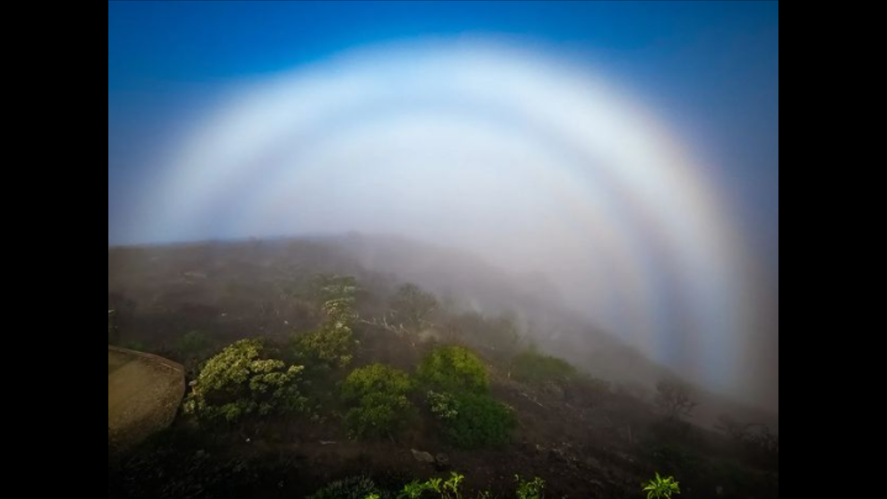 Stunning! Photographer captures 'ghost rainbow' in California - See ...