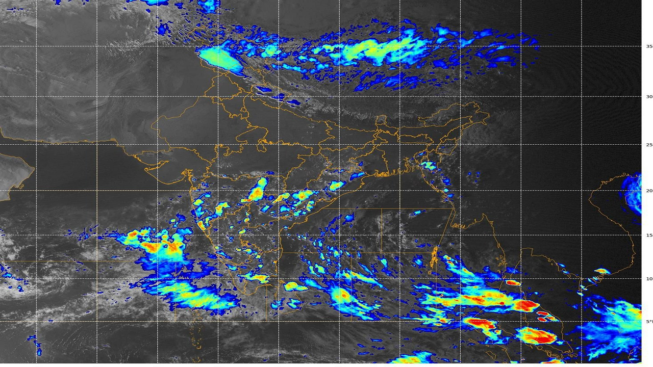 Odisha braces for cyclone after fresh alert; Collectors put on high ...