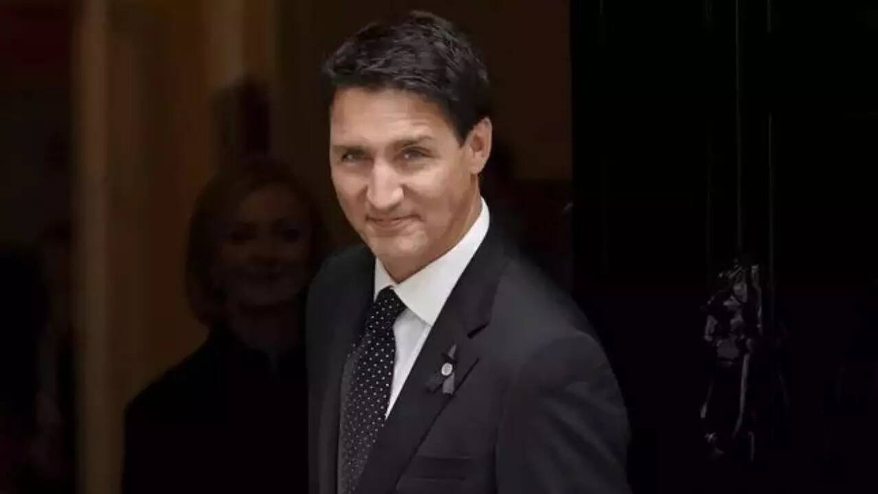 Canada PM Justin Trudeau announces ban on new handgun sales in latest ...