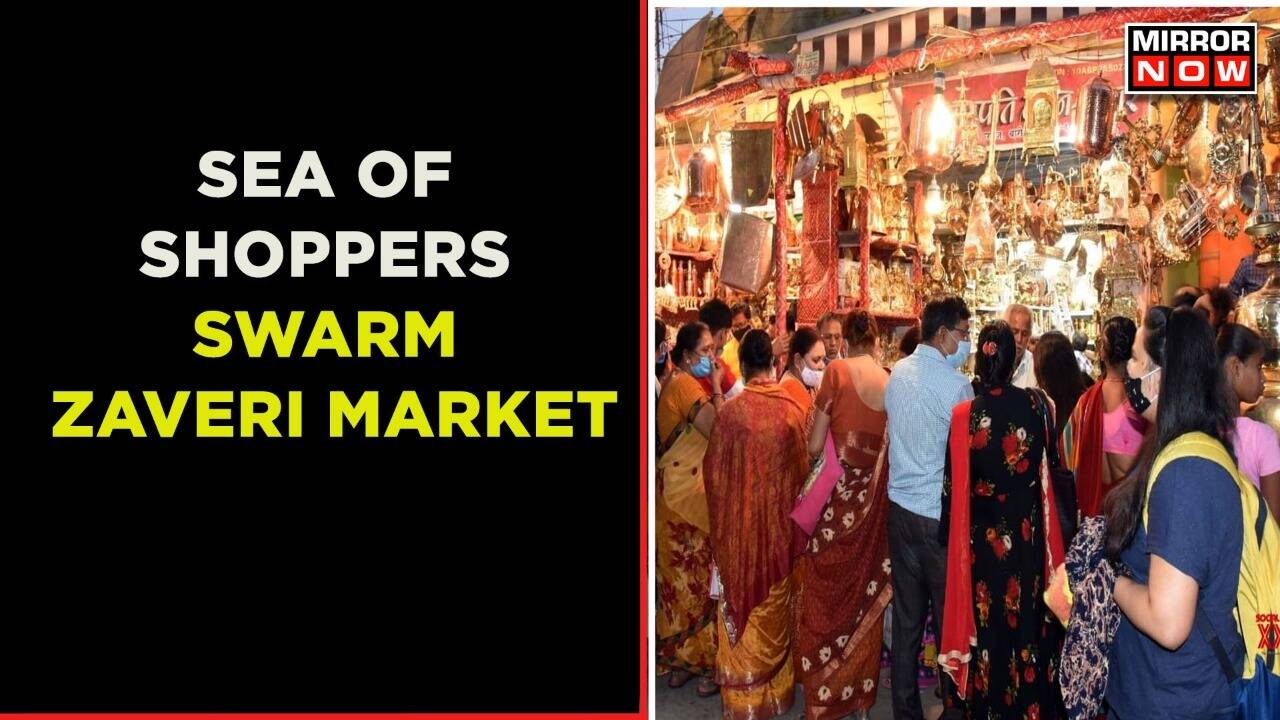 Zaveri Bazaar Witnesses Massive Rush Of Shoppers On Diwali Eve | Diwali ...