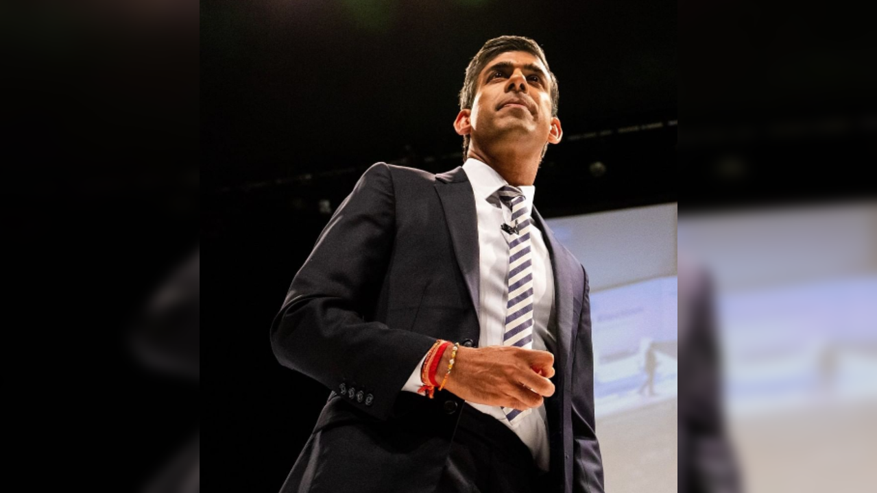 Quality time spent with daughters, pet helps Rishi Sunak, the new PM of ...