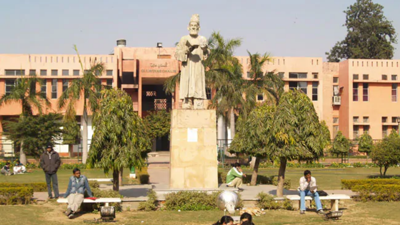 12 Scholars from Jamia Millia Islamia awarded Prime Minister Research ...