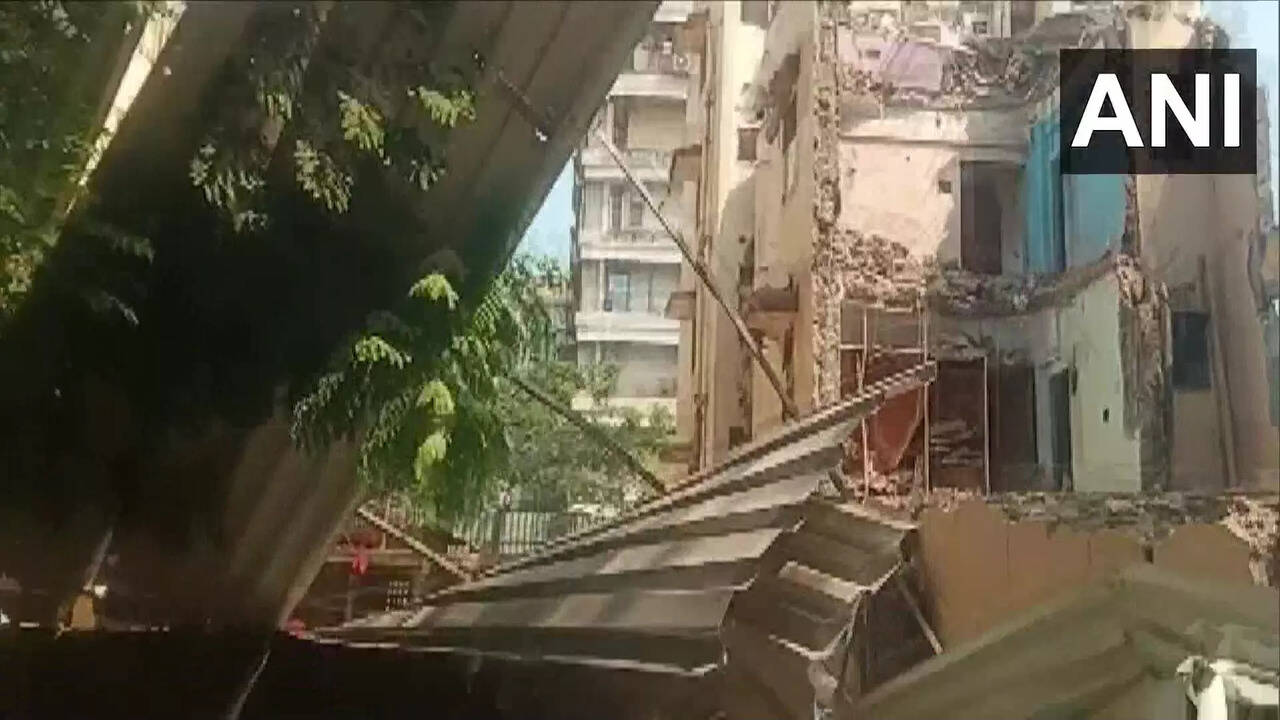 Mumbai: Portion of three-storey building collapses in Borivali's Wazira ...