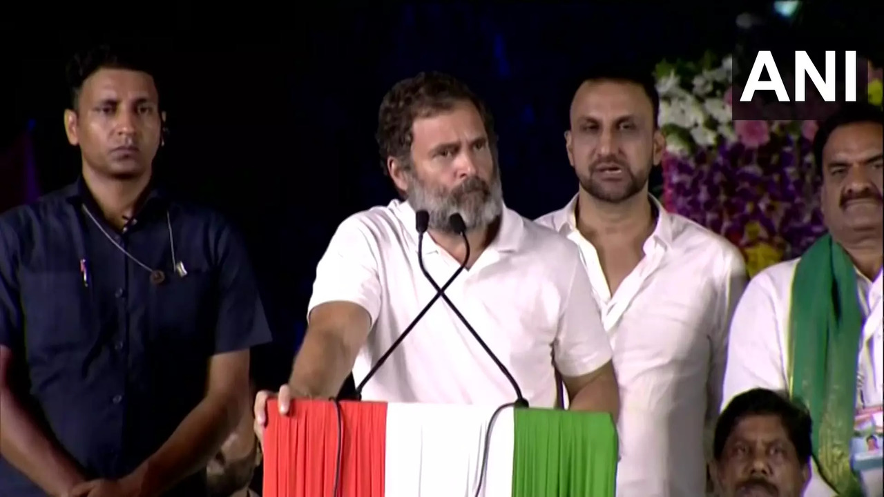 PM Modi gives orders to KCR on phone: Rahul Gandhi's bold claim in ...