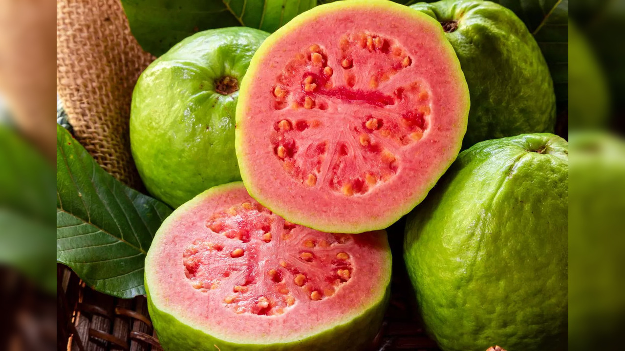 Eat amrood during winter: 5 health benefits of guava you simply cannot ...
