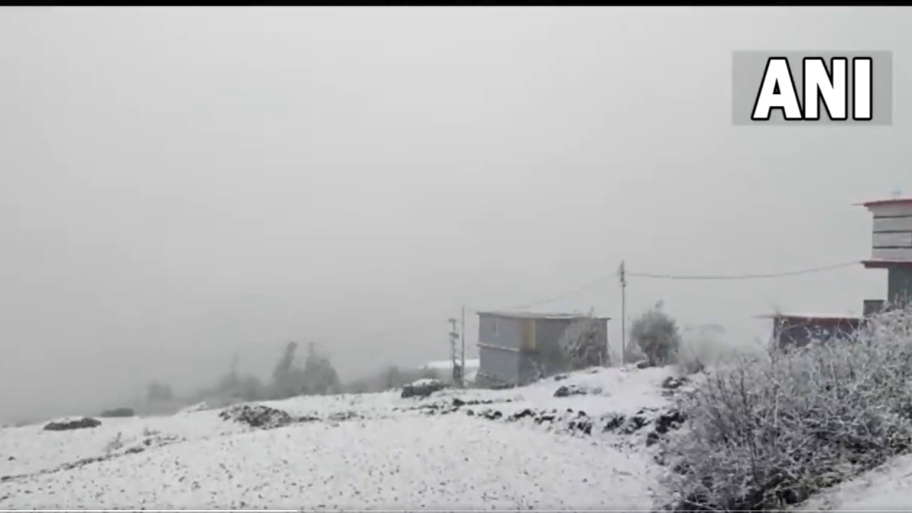 Himachal Pradesh: Heavy snowfall in Rohtang and Lahaul-Spiti - VIDEO