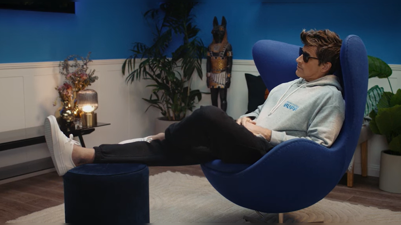 'TV buffs' can earn Rs 32 lakhs by binge-watching movies and shows at ...