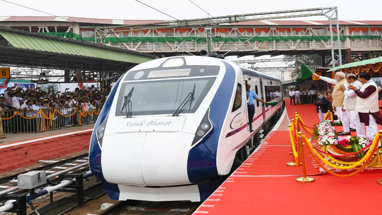 Vande Bharat Express: Vande Bharat Express Mysuru to Chennai: Check route, stops, timings and ...