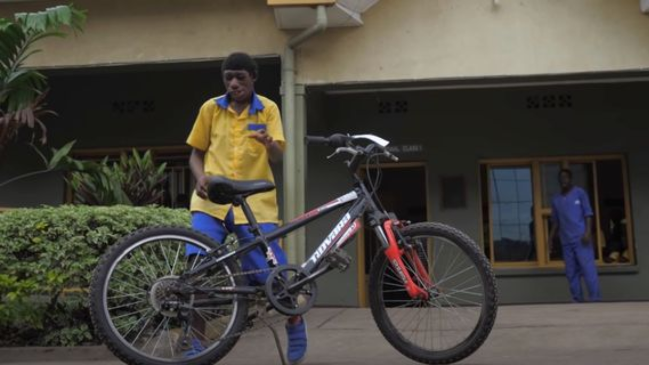 Zanziman Ellie| Zanziman Ellie, 'real-life Mowgli' who fled to the jungle, can now ride a bike ...