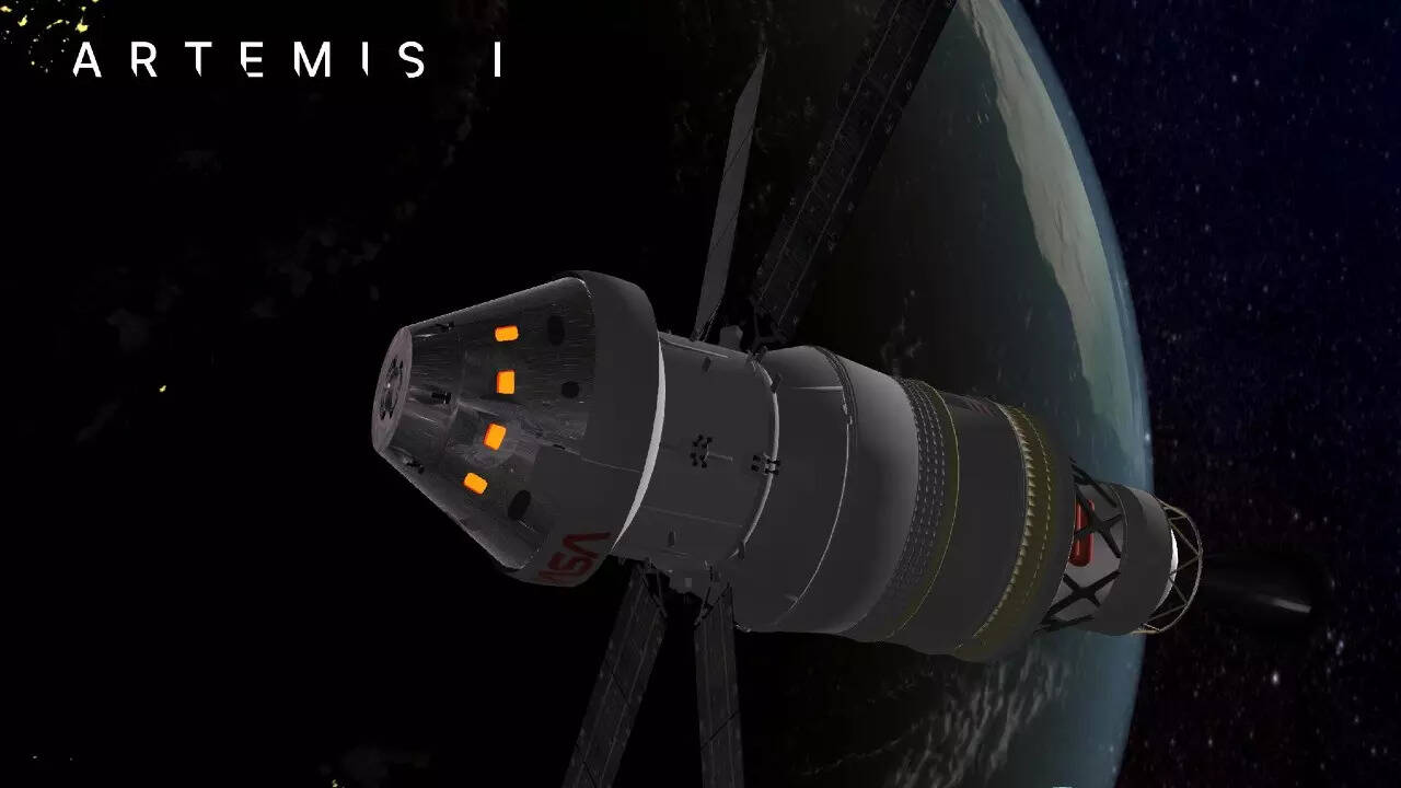 On its way to the Moon, NASA’s Orion spacecraft sends back stunning ...