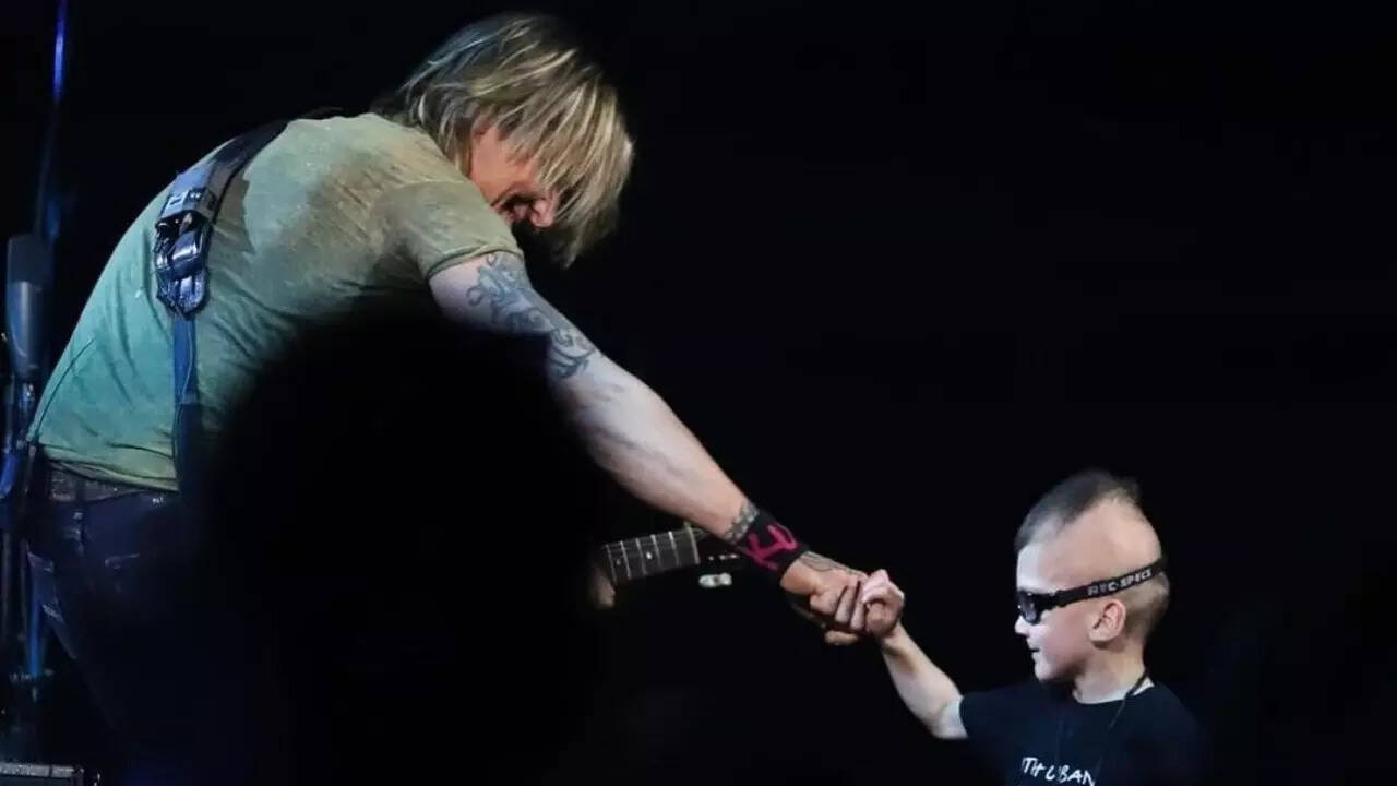 This VIRAL video of Keith Urban's interaction with child with special ...