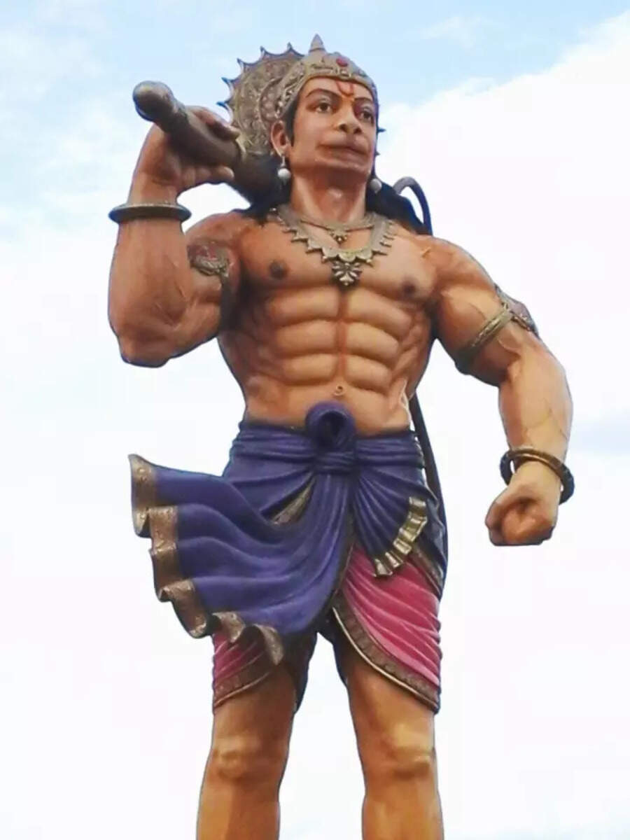 Hanuman Chalisa chanting wards evil energies, brings prosperity ...