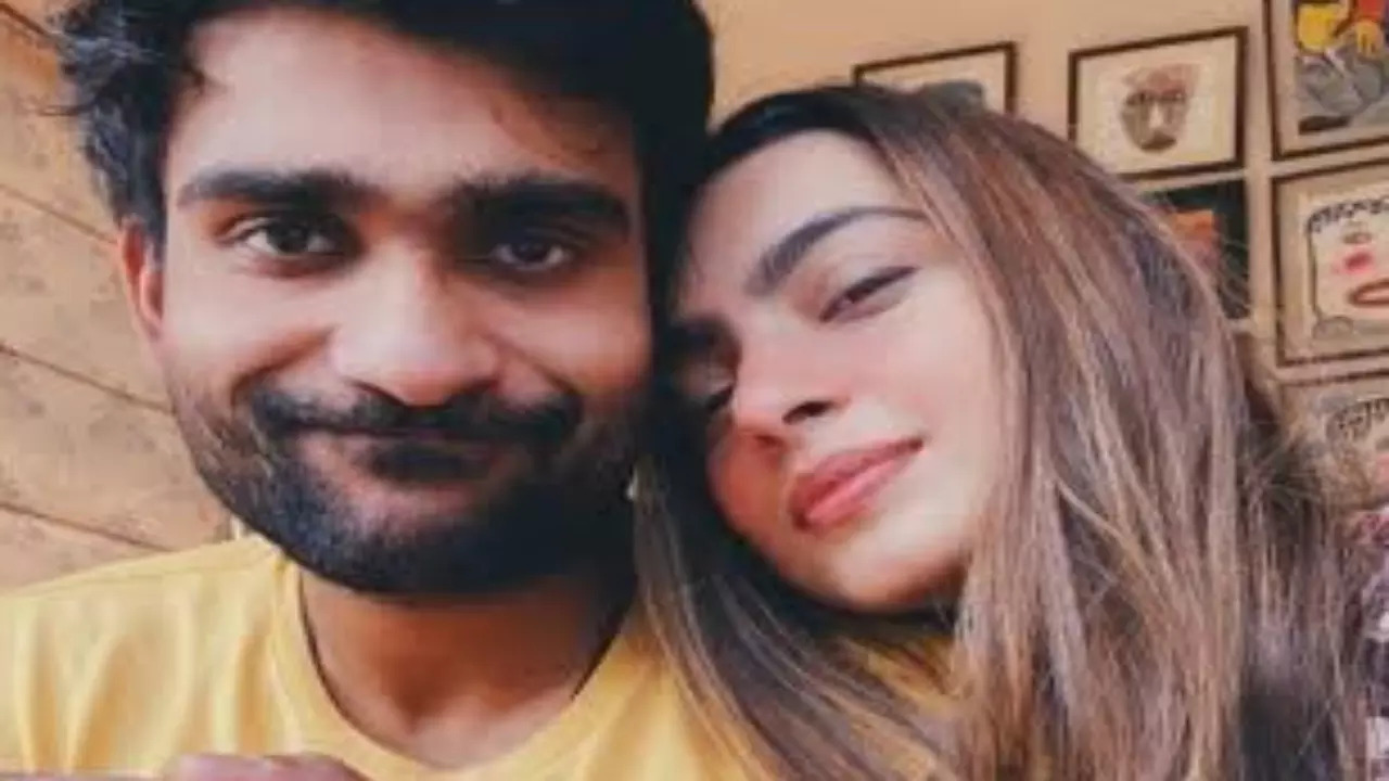 Prateek Kuhad refuses to talk about his ex-GF Niharika Thakur, says ‘I ...