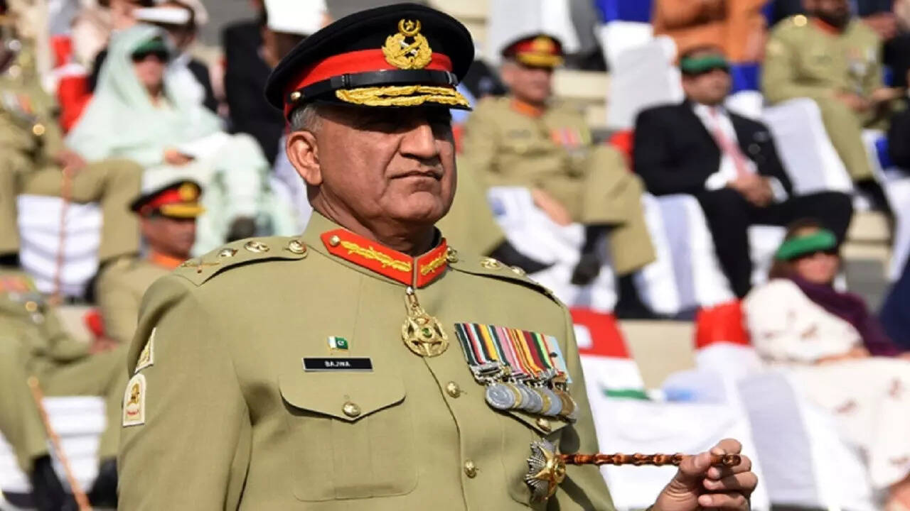 EXPLAINED: 'Great Pakistani Loot': Why outgoing Army General Bajwa is ...