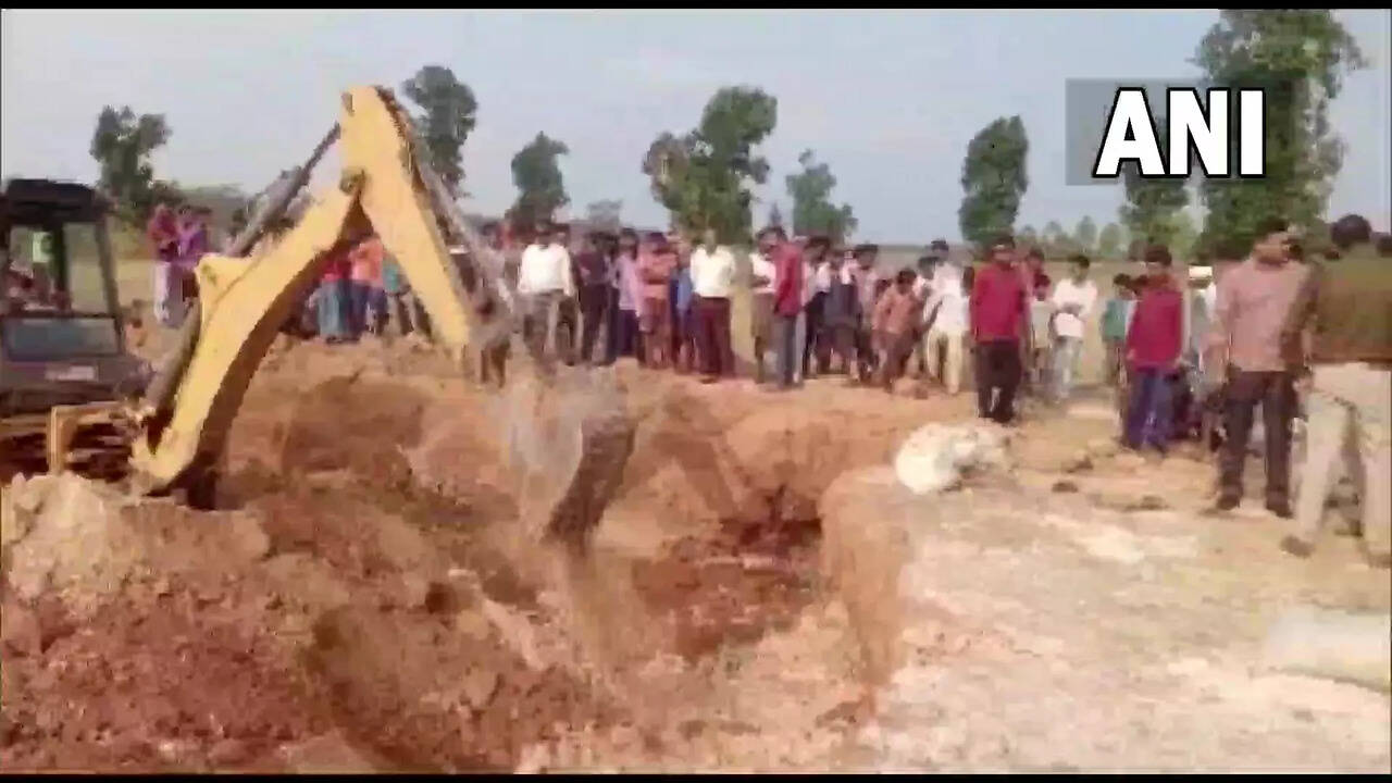 Chhattisgarh: Seven killed after part of limestone mine collapses on ...