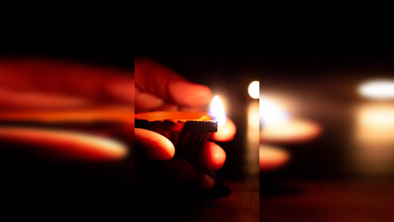 Happy Karthigai Deepam: Wishes, messages and quotes to share for the ...