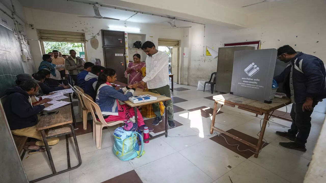 Gujarat Election Exit Poll of Polls 2022: Most surveys predict massive ... Gujarat Election Exit Poll of Polls 2022: Most surveys predict massive ...