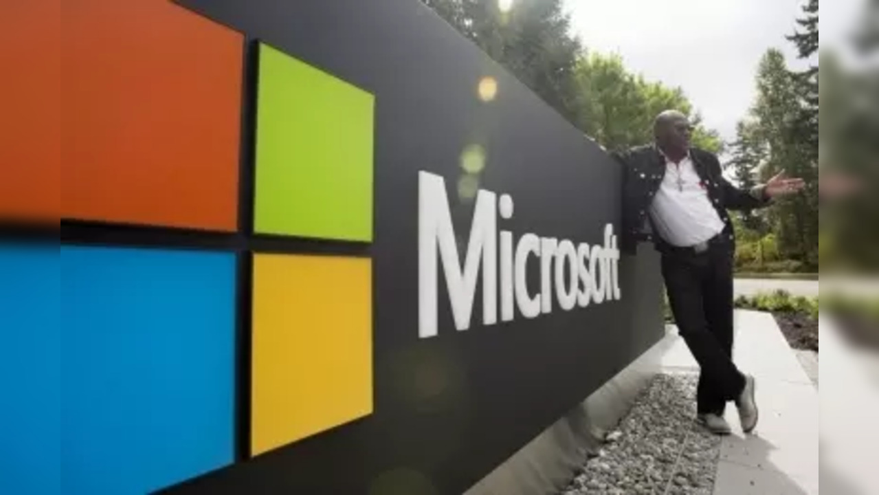 Microsoft offers 10-year deal on new 'CoD' games to Sony | Technology ...