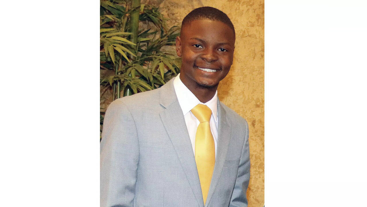Arkansas city elects 18-year-old as youngest Black mayor in US | World ...