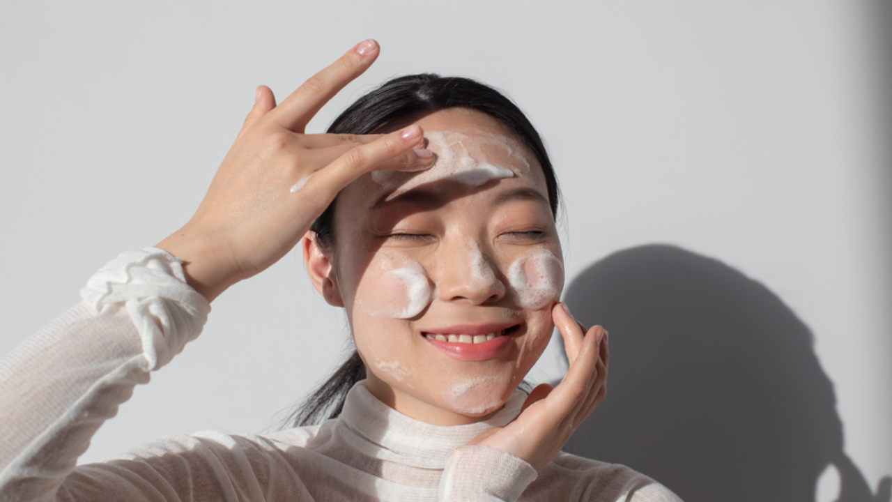 Skin care routine | Minimalist skincare routine for healthy and glowing ...