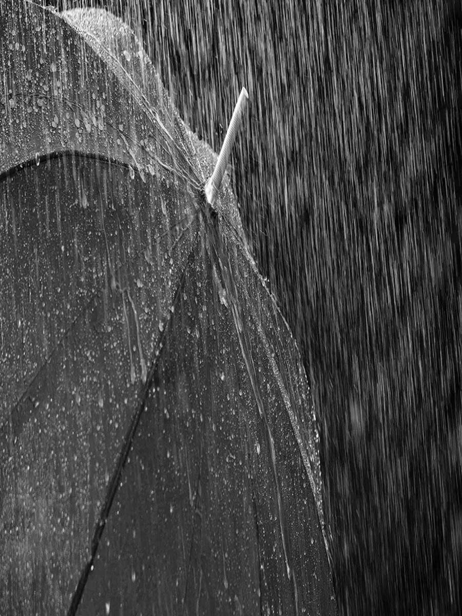 Cyclone Mandous remnants turn into low-pressure off Kerala-Karnataka ...