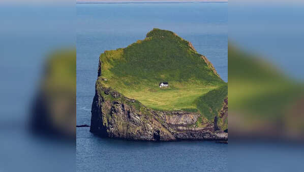 This is the ‘world’s loneliest house’ - there are many theories about ...