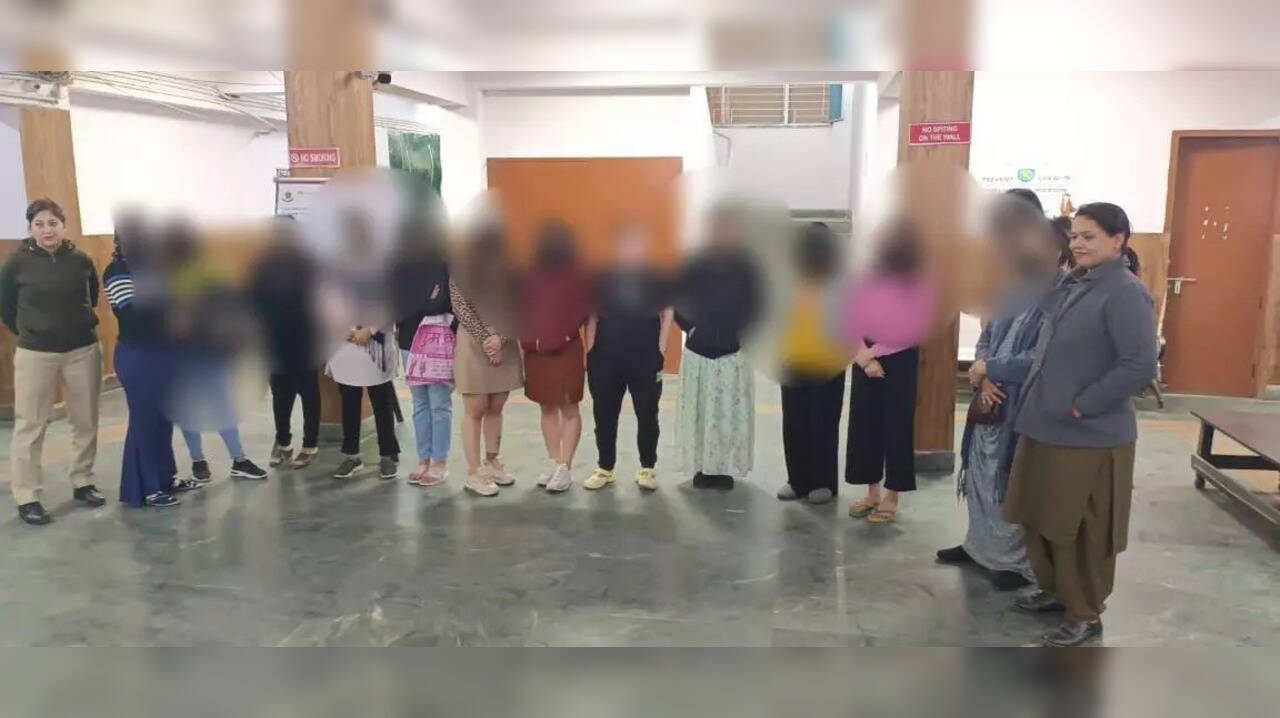 Sex Racket Busted In Delhis Rishabh Vihar 7 Thai Women Found At Spa