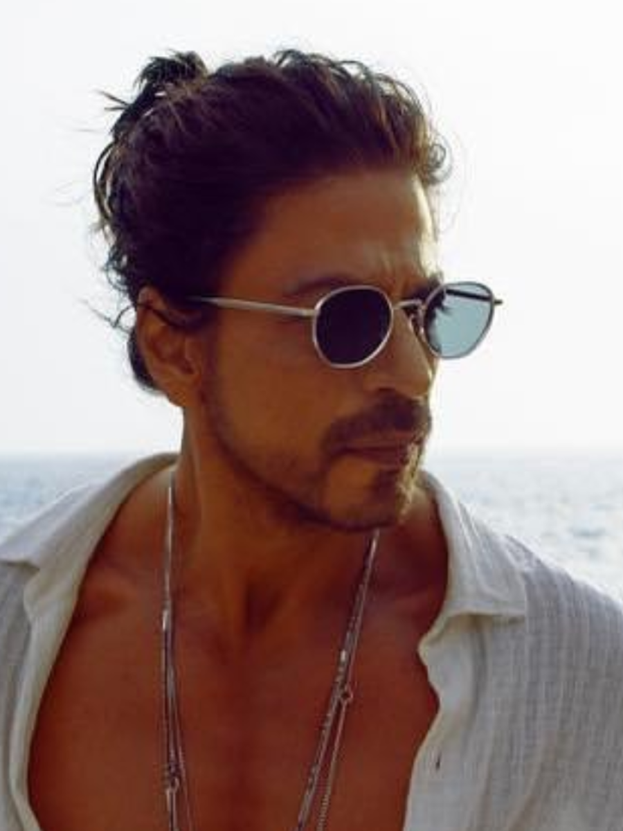 Shah Rukh Khan's Pathaan: All you need to know about Besharam Rang controversy| Times Now