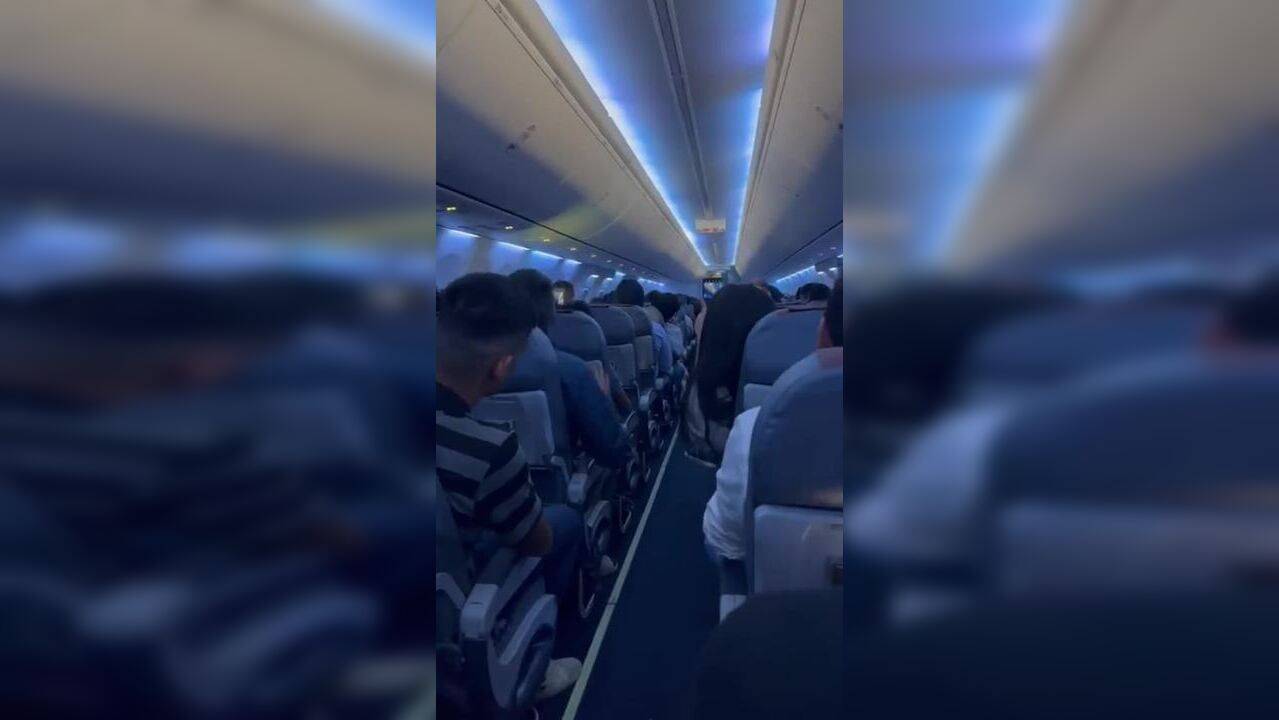 Fans chant ‘Sachin, Sachin’ mid-flight with Tendulkar aboard, Little ...