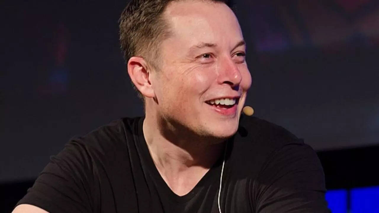 Elon Musk twitter poll: Twitter wonder if Musk will step down after ...