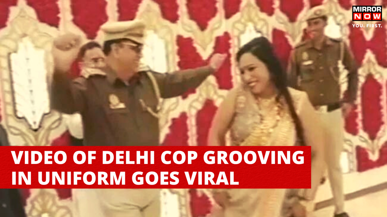 Delhi police officer dancing in uniform video goes viral, attracts ...