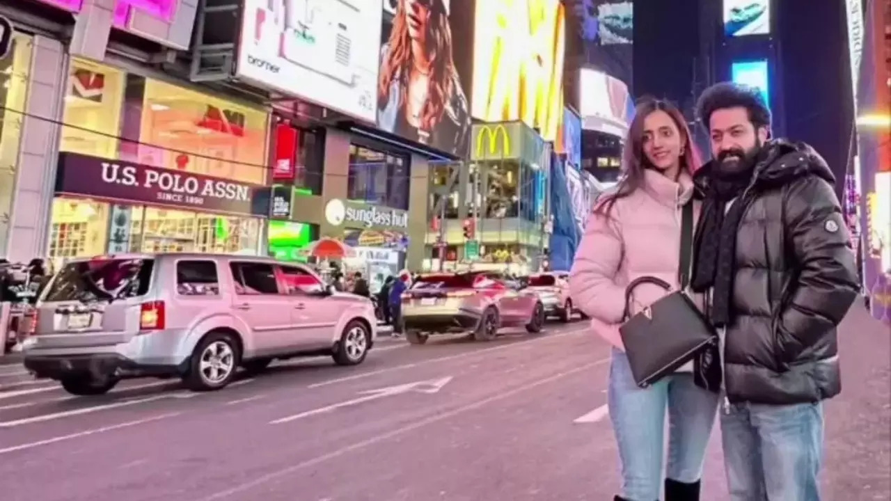 RRR star Jr NTR enjoys 'every New York minute' with wife Lakshmi during romantic winter vacation ...