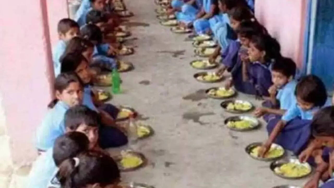 Anganwadi: Meat found in vegetable curry in mid-day meal served to ...