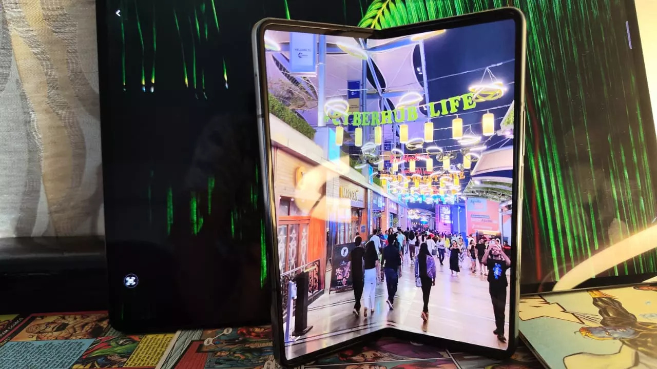 Samsung unveils revolutionary slidable and foldable Flex Hybrid at CES | Technology & Science ...