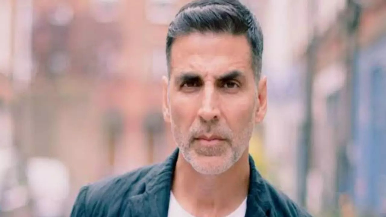 Akshay Kumar donates Rs 15 lakh to 25-year-old Delhi girl for her heart ...