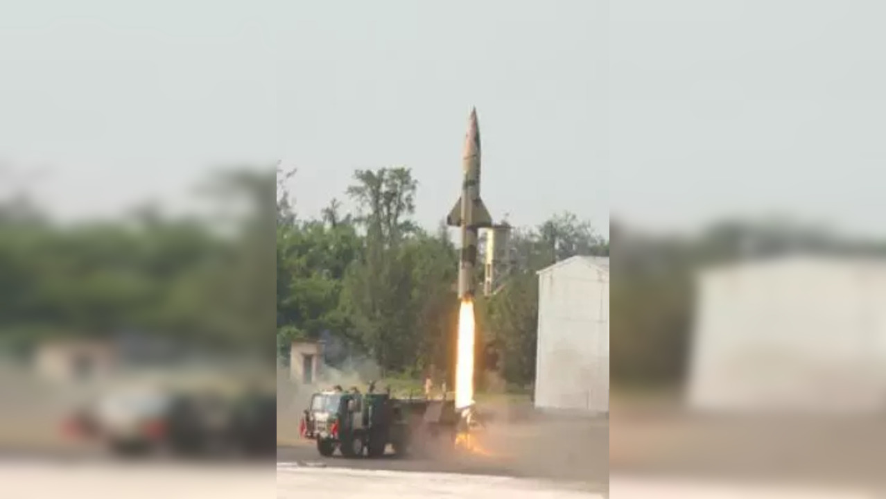 India's Prithvi-II hits the bullseye in successful ballistic missile ...