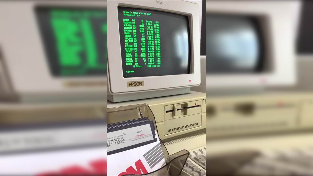 This clip of a man playing game on a 90s desktop is turning netizens ...