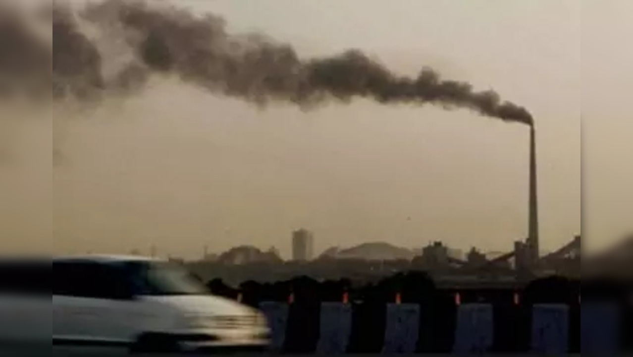 Chennai: Yellow alert issued as AQI crosses 100; pollution likely to ...