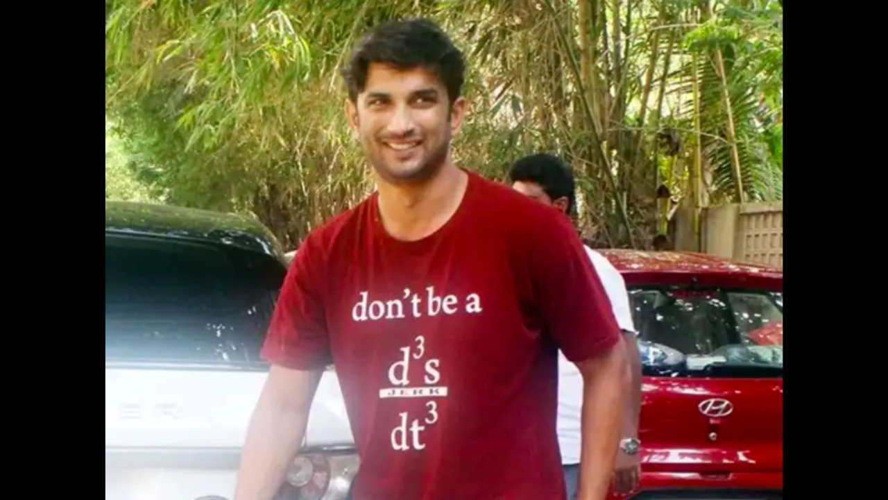 Sushant Singh Rajput birthday | Old pic of SSR wearing d3s/dt3 t-shirt goes viral. Here's what ...