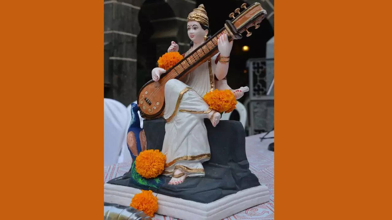 Basant Panchami 2023 Date Tithi Saraswati Maa Puja Shubh Muhurat