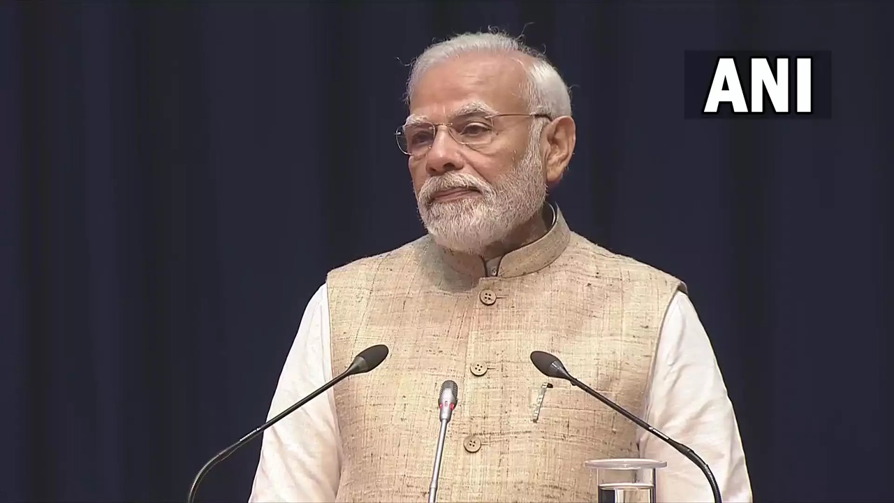 400 days left for Lok Sabha elections, spread word of our good work: PM ...