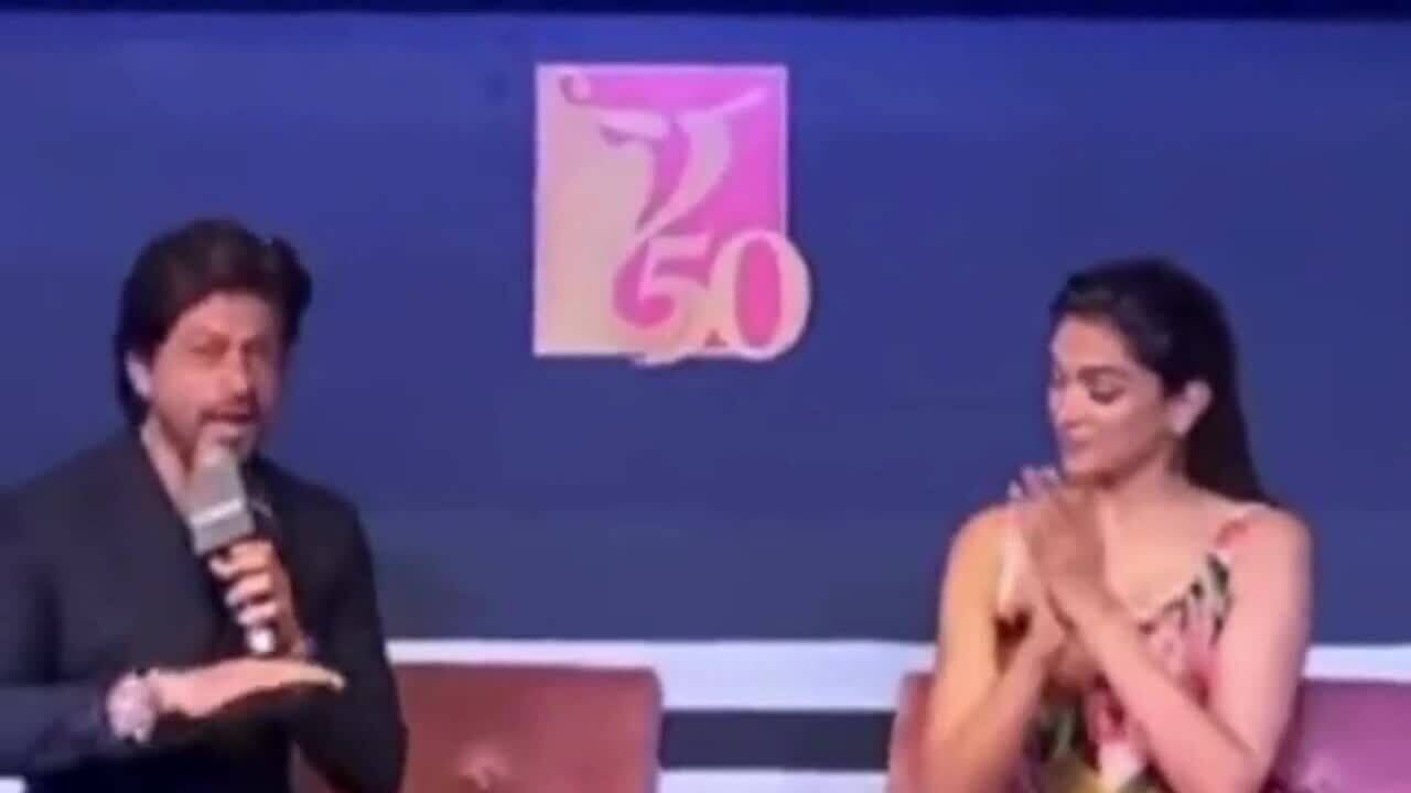 Shah Rukh Khan’s ‘Amar Akbar Anthony’ analogy for Pathaan co-stars calls for love, unity | Times Now